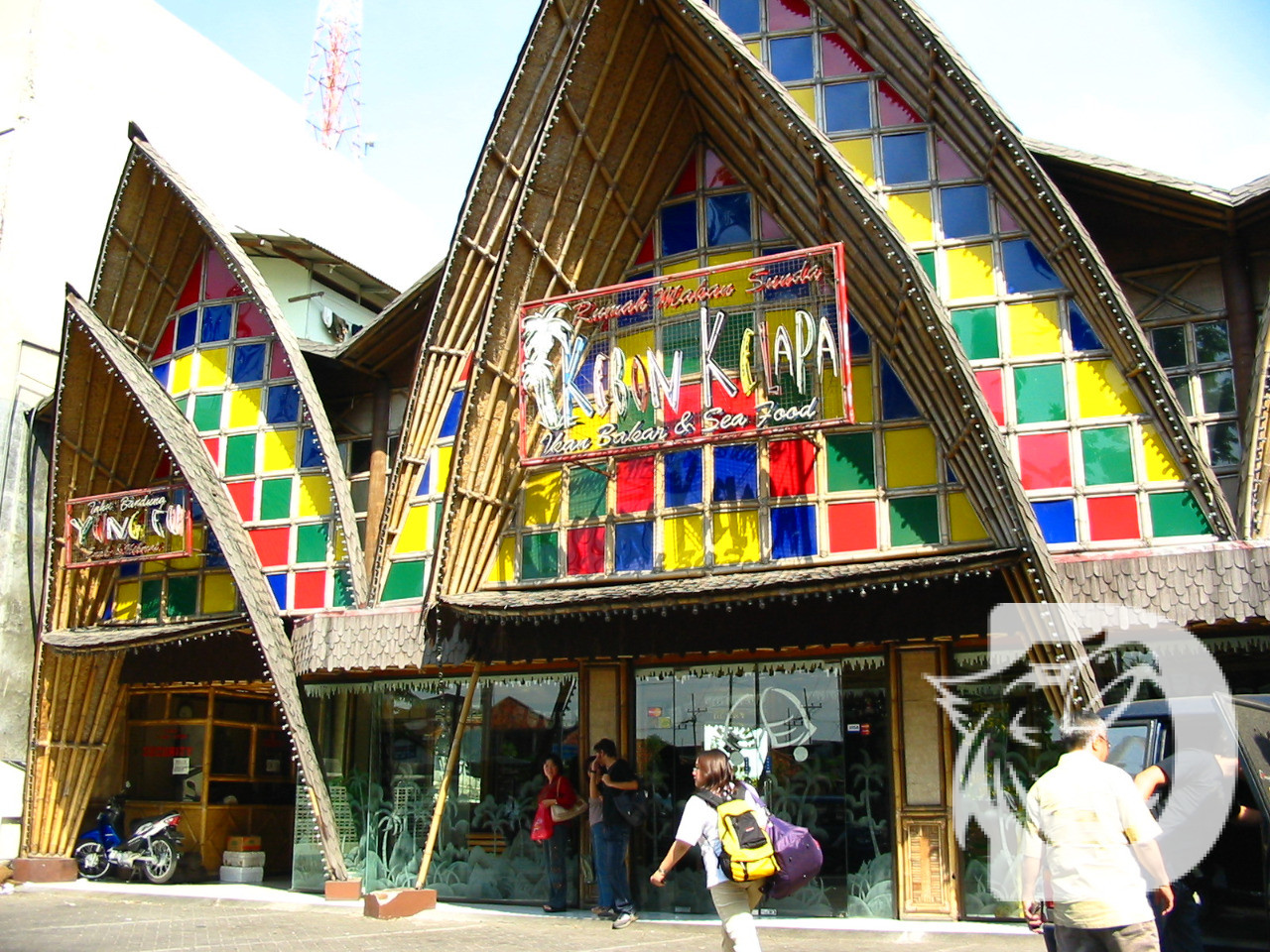 Fusia Resto Raja Nasi Timbel, Selama 10 Tahun Sajikan Kualitas Rasa ...